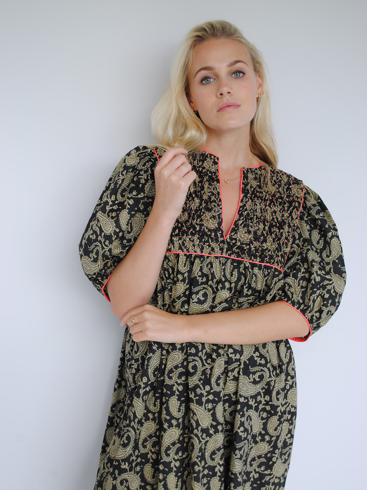 Riley Dress Black Paisley | Stardust Official