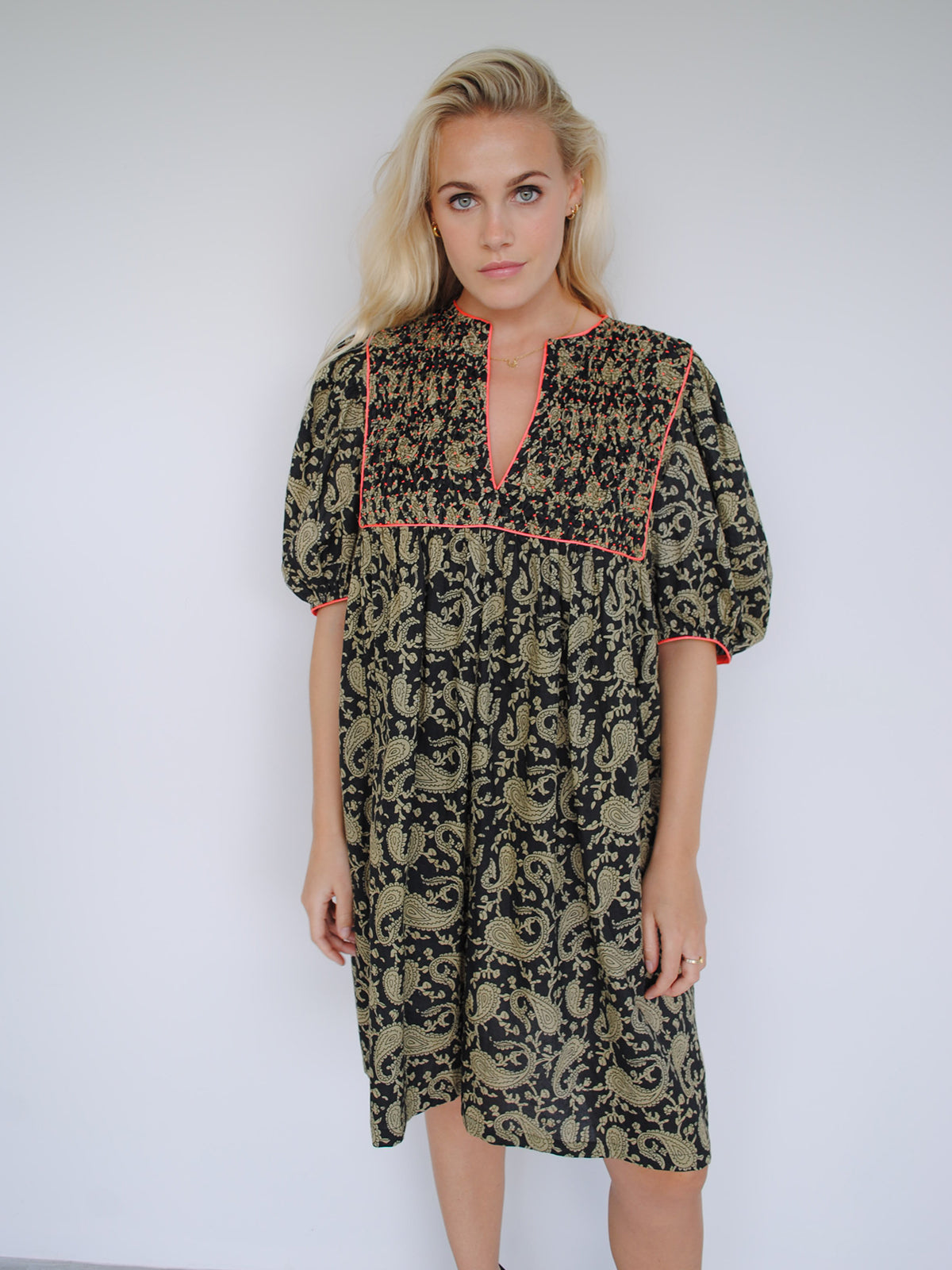 Riley Dress Black Paisley | Stardust Official